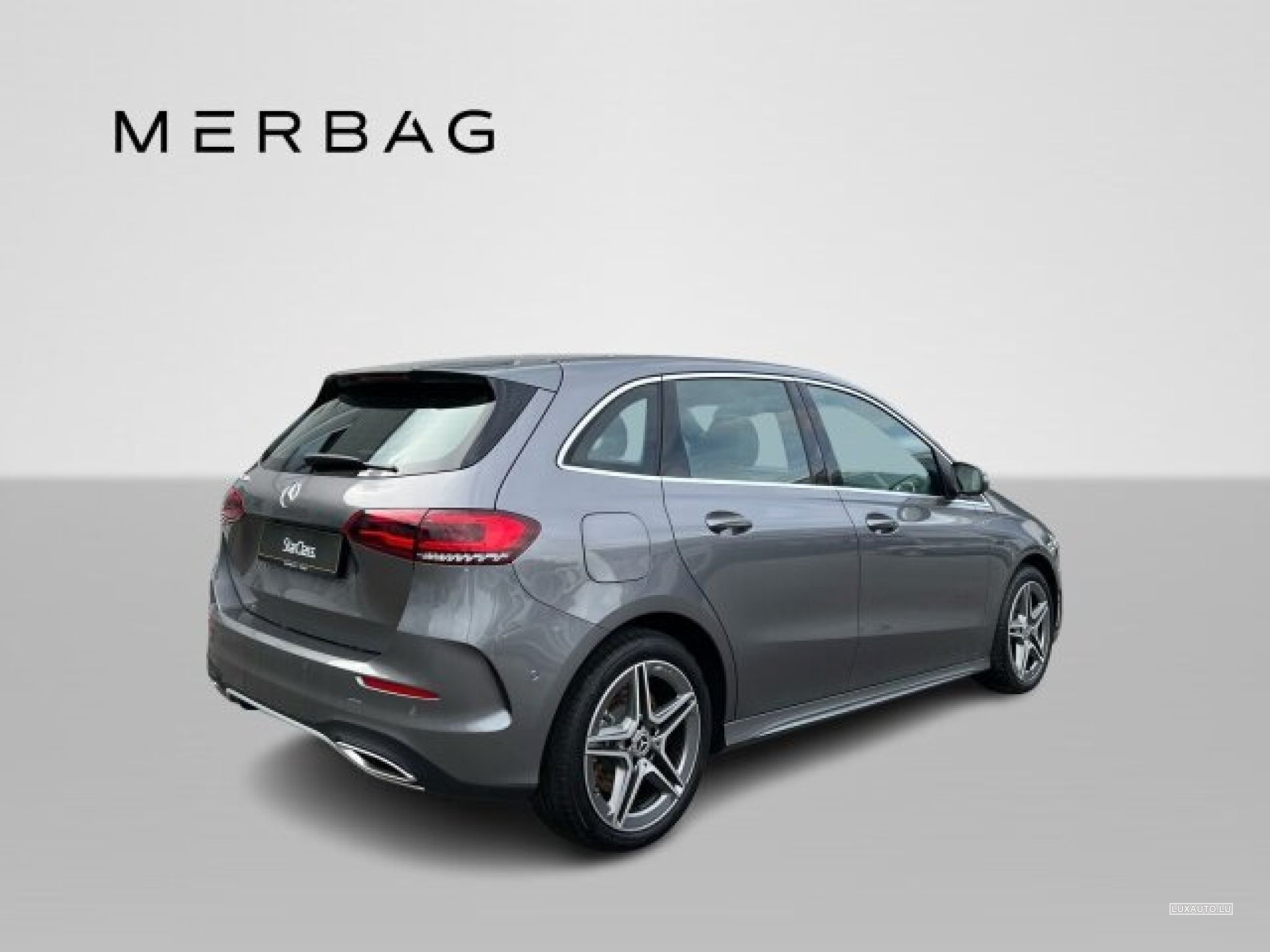 Grey Mercedes B 250 e Burm+Totw+AHK+Pano+Multi+Ambi used, fuel Hybrid ...