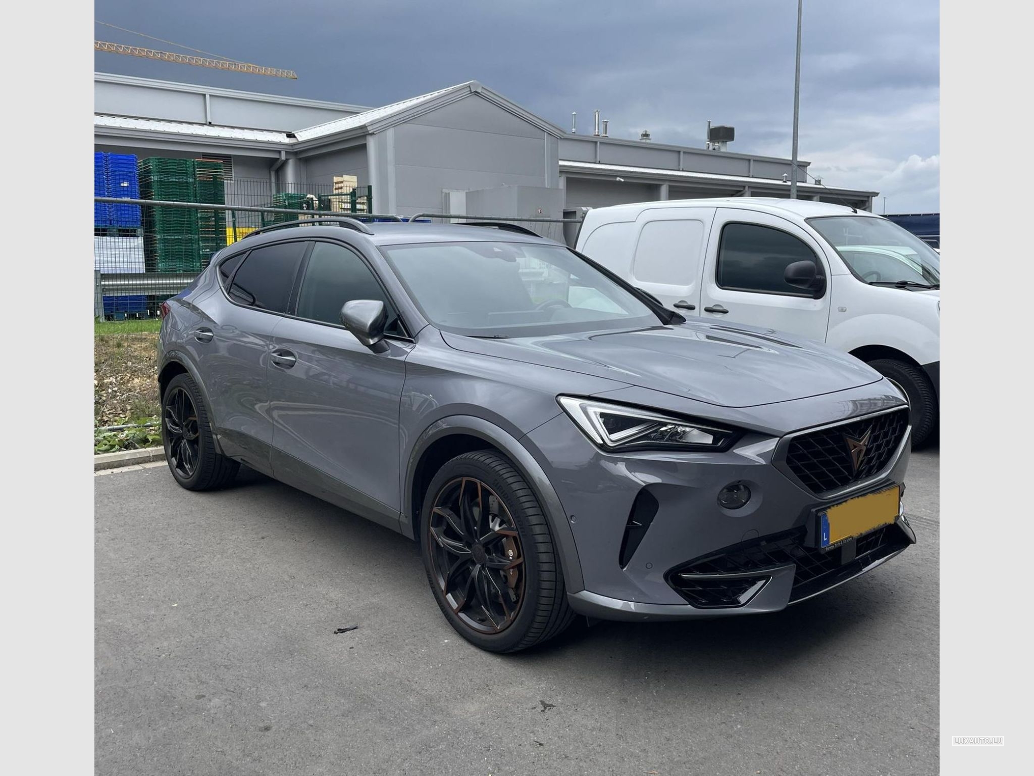 Cupra Formentor 2.0 TSi VZ JE Design 4Drive DSG7 Gris clair d'occasion ...