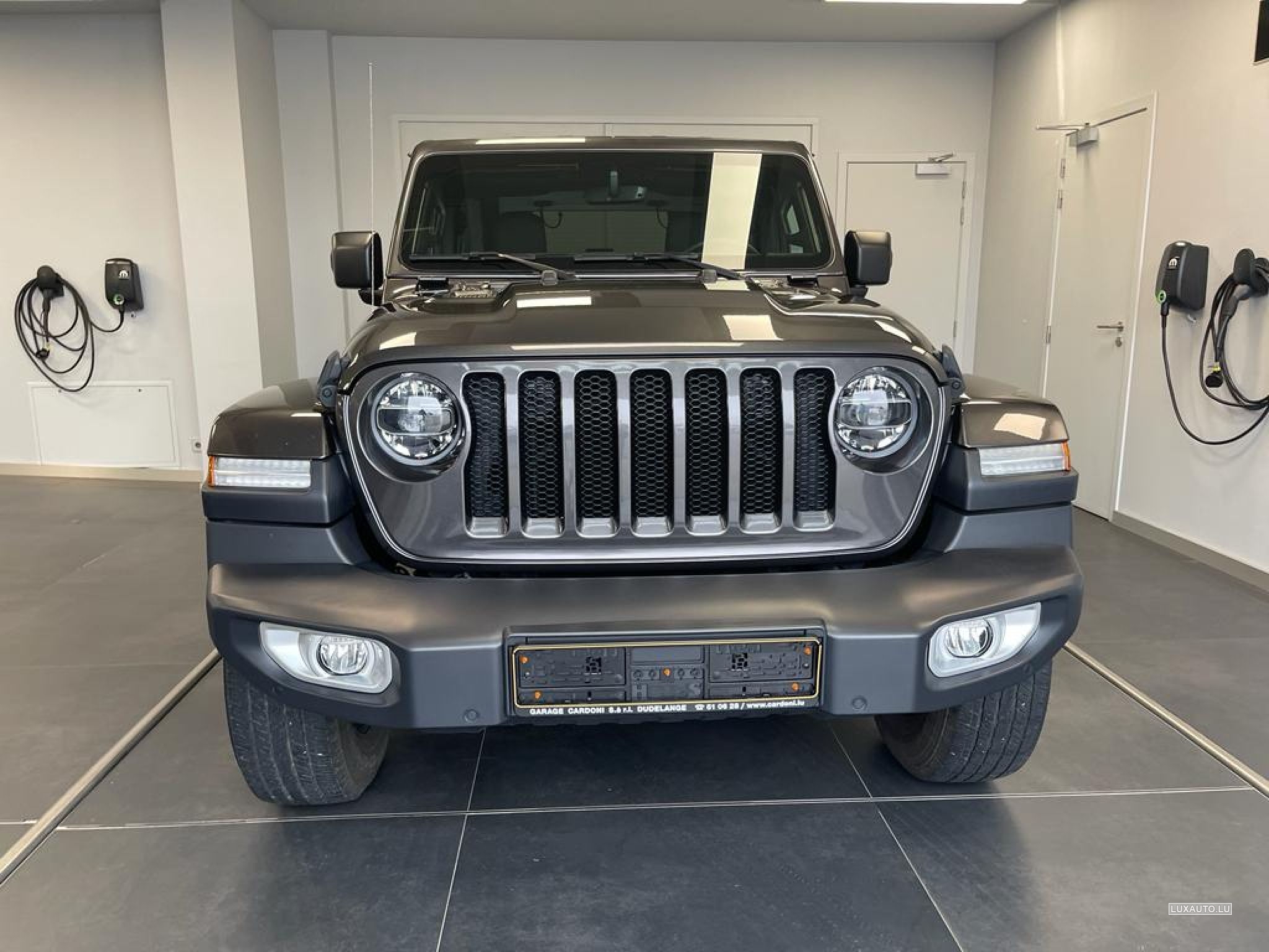 Jeep Wrangler 2.2 CRD 200 Sahara Auto. Gris d'occasion, moteur Diesel et boite Automatique, 41. ...