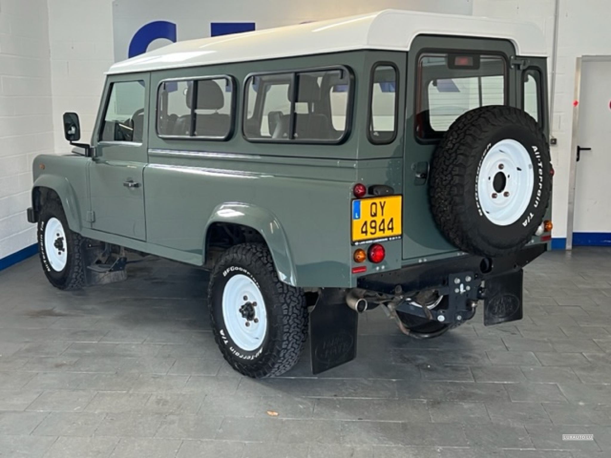 Land-Rover Defender Land Rover Defender 110 TD4 Station Wagon E - KLIMA ...