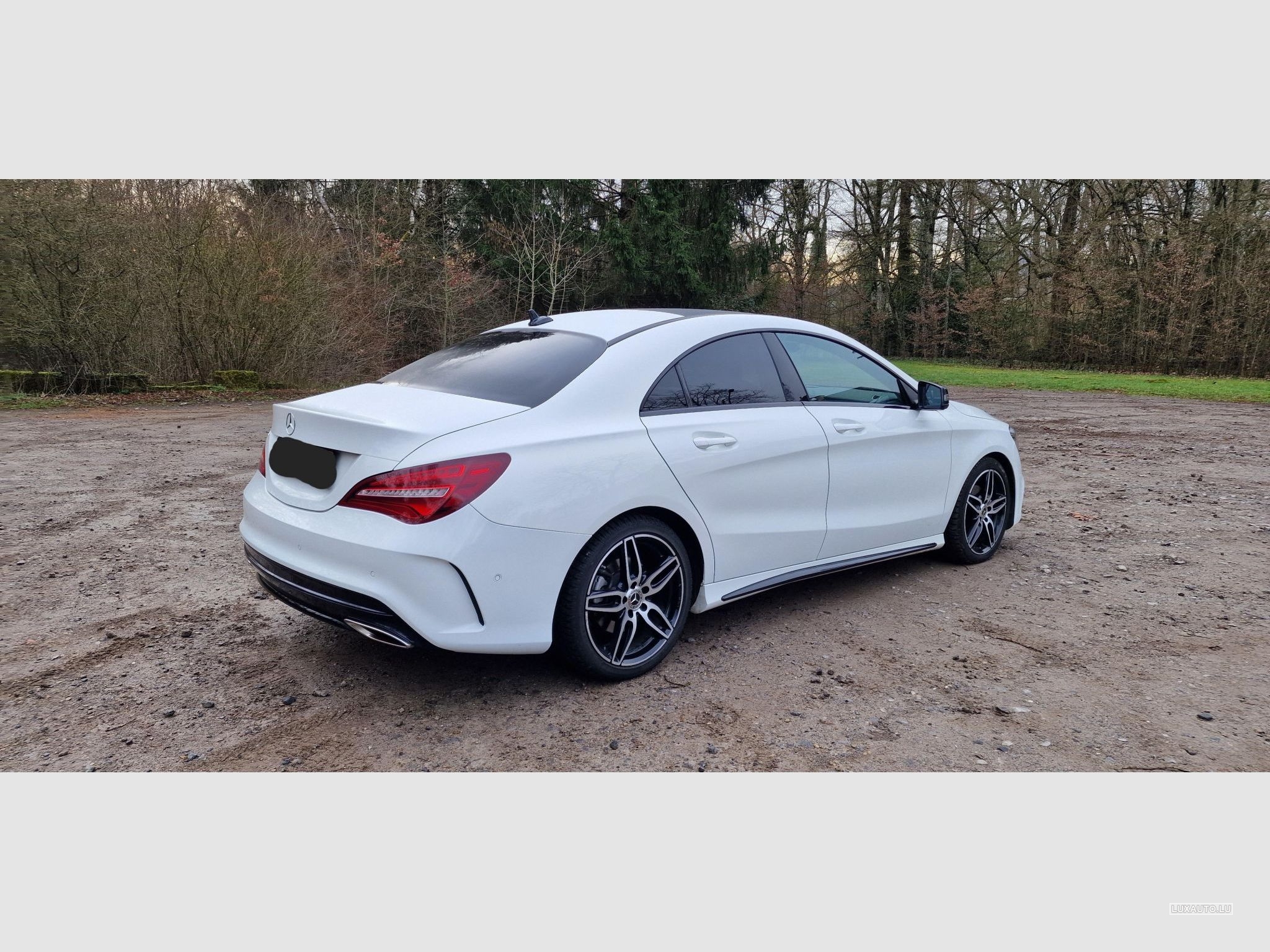 Mercedes CLA 180 AMG Line WhiteArt Edition Blanc d'occasion, moteur ...