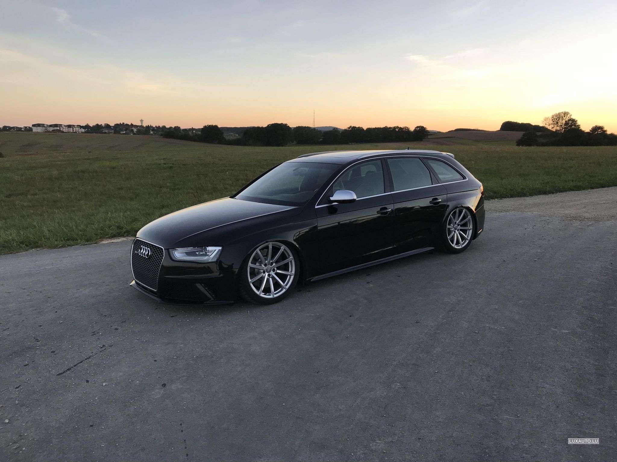 Black Audi RS4 RS4 B8 used, fuel Petrol and Automatic gearbox, 217.000 ...