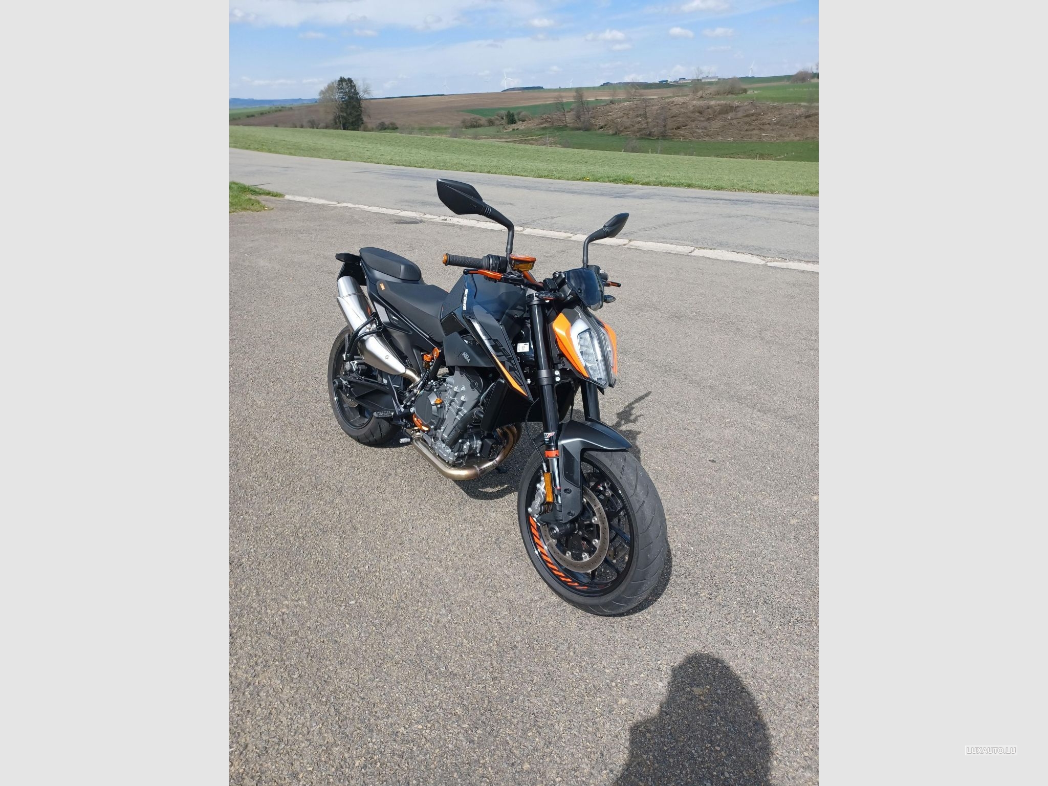 KTM Duke Black edition gebraucht, Benzin und Handschaltung, 2.200 Km ...