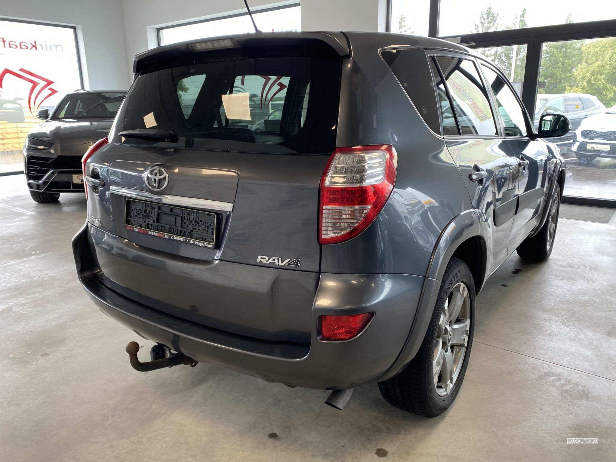 Toyota Rav 4 RAV 4 AWD Executive*LEDER*SHZ*AHK* Gris foncé d'occasion ...