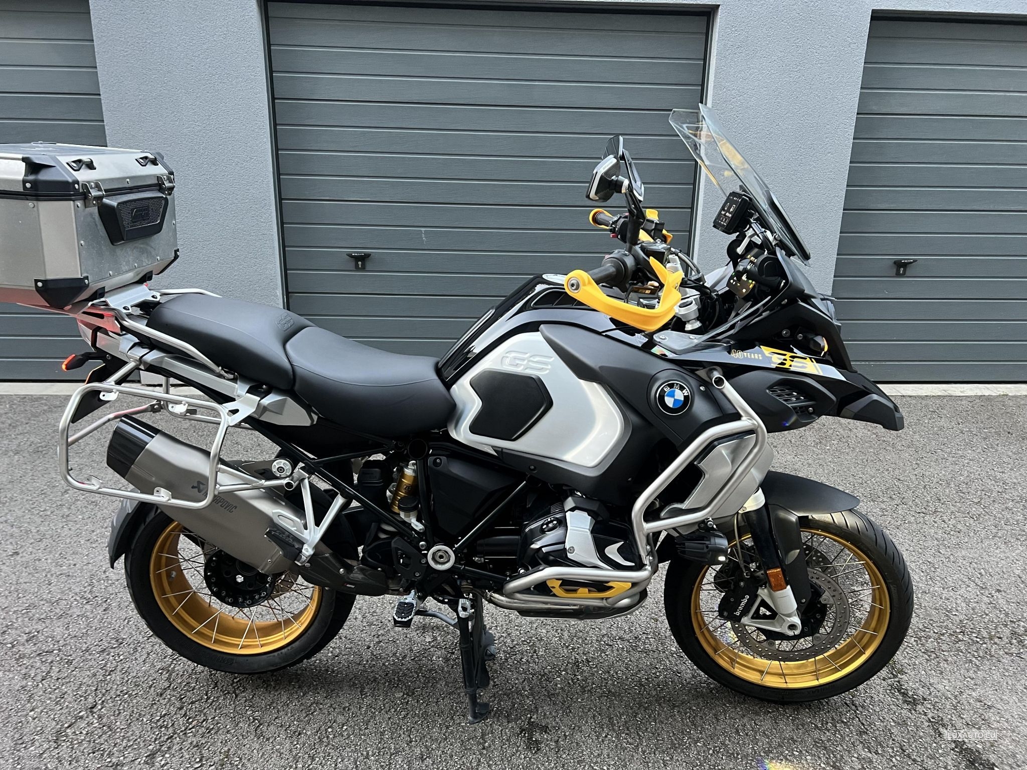 BMW R 1250 GSA edition 40 ans Schwarz gebraucht, Benzin und ...