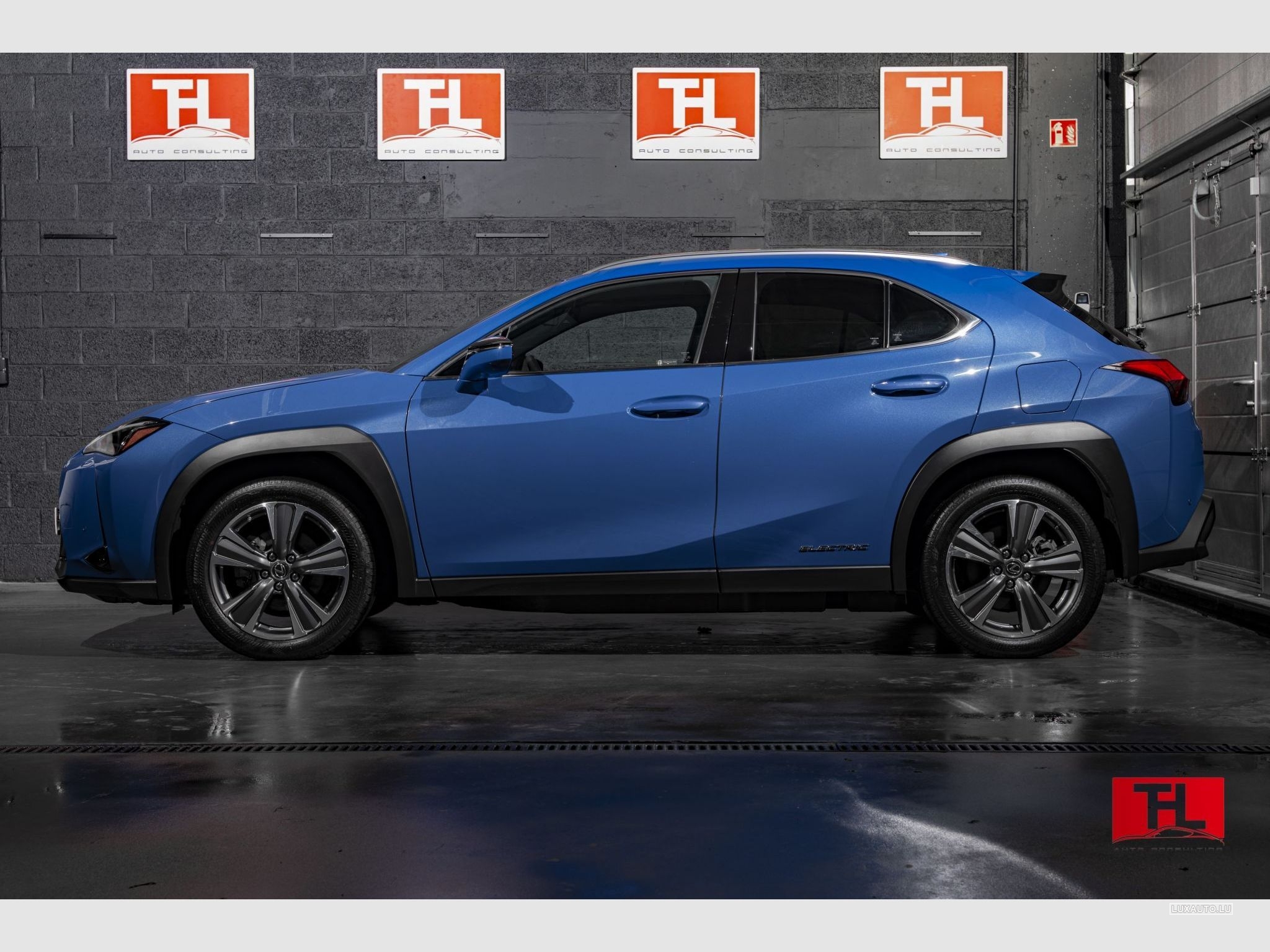 Lexus UX Privilege Line New Condition Bleu d'occasion, moteur ...